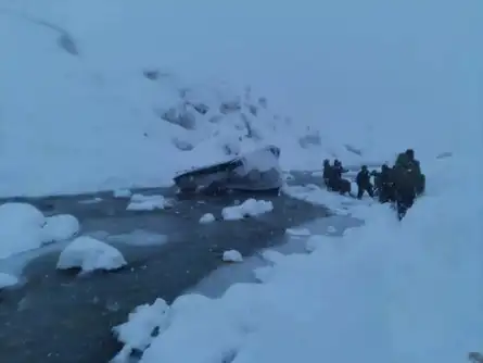 Badrinath Avalanche Live Updates: Cloudburst in Uttarakhand traps more ...