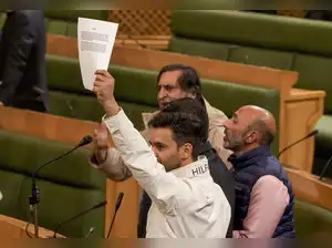PDP's Waheed Para submits 'anti-bulldozer' land bill in J&K Assembly ...