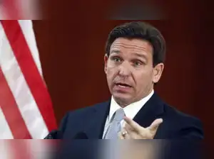 Ron DeSantis Andrew Tate investigation: Ron DeSantis risks MAGA ...