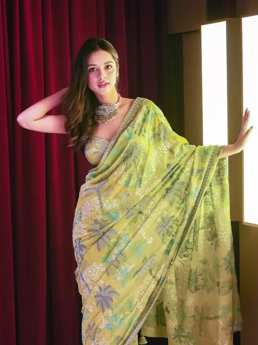 From Glam to Casual: Nitanshi Goel's Guide to Effortless Style ...