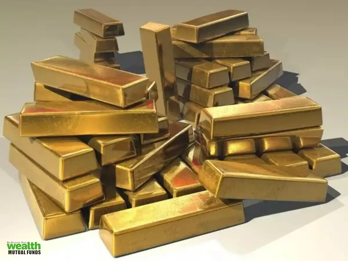 Gold ETFs gave up to 31% returns in 1 year. Did you miss the chance to ...