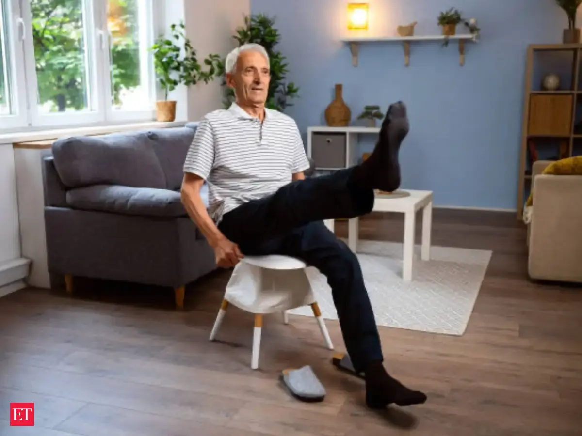 6 simple desk exercises for busy professionals - Seated leg lifts | The ...
