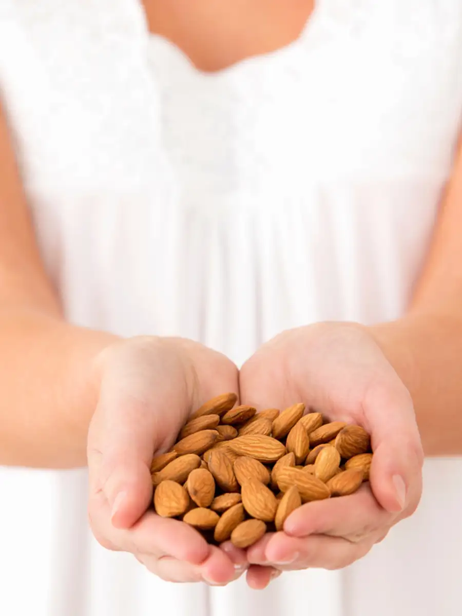 8 reasons to add a handful of almonds to your child’s diet | EconomicTimes