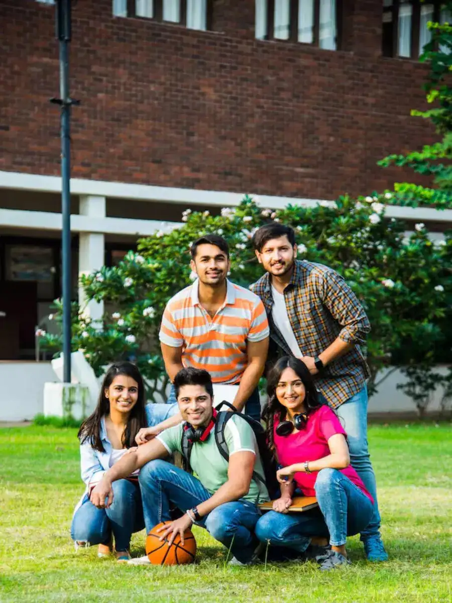 How to Grow Your Network in College: Tips That Work | NewsPoint