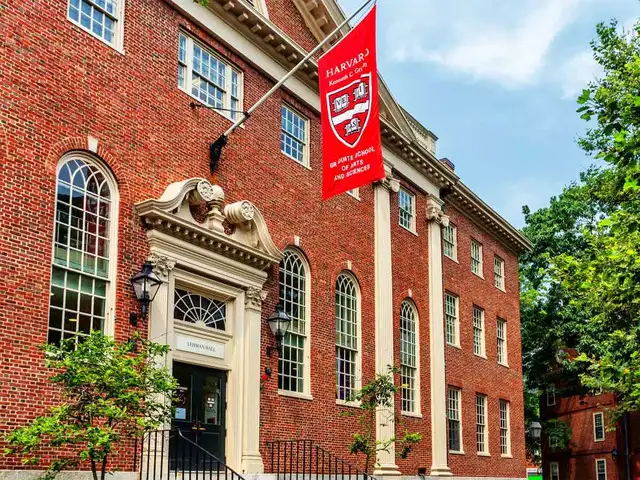 Current students may have to transfer - Harvard foreign student ban ...