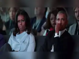 secret service fight: Watch Video: Secret Service women officers fight ...