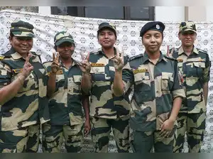 Army chief felicitates woman BSF officer for exceptional courage during ...
