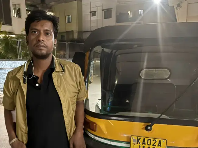 Bengaluru auto driver who was once an IT professional seeks a second ...