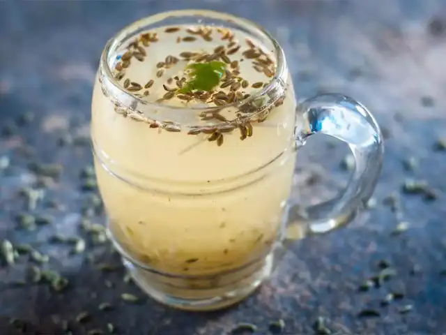 Monsoon blues? Try these 7 Ayurvedic remedies! - Sip warm Ginger-Tulsi ...