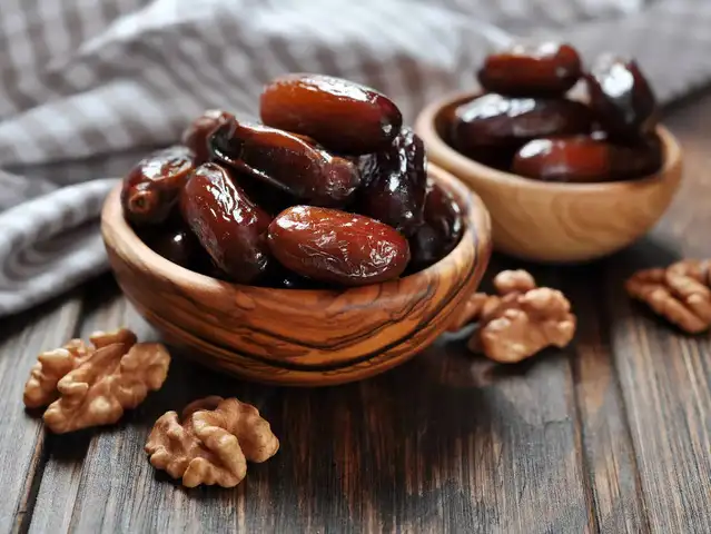 Dates with Walnuts - Harvard liver doctor recommends 4 weekly snacks to ...