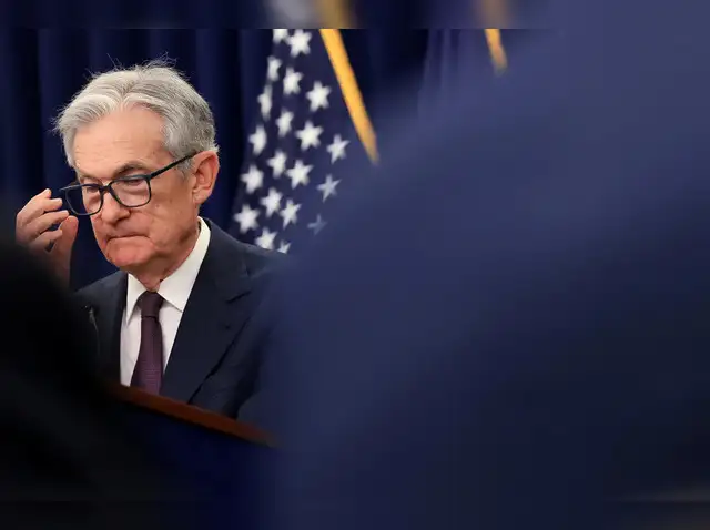 Top contenders emerge as Trump plans Powell successor - Trump slams Fed ...