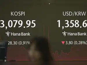 s&p 500 record high: US stock market futures rise as S&P 500 nears ...