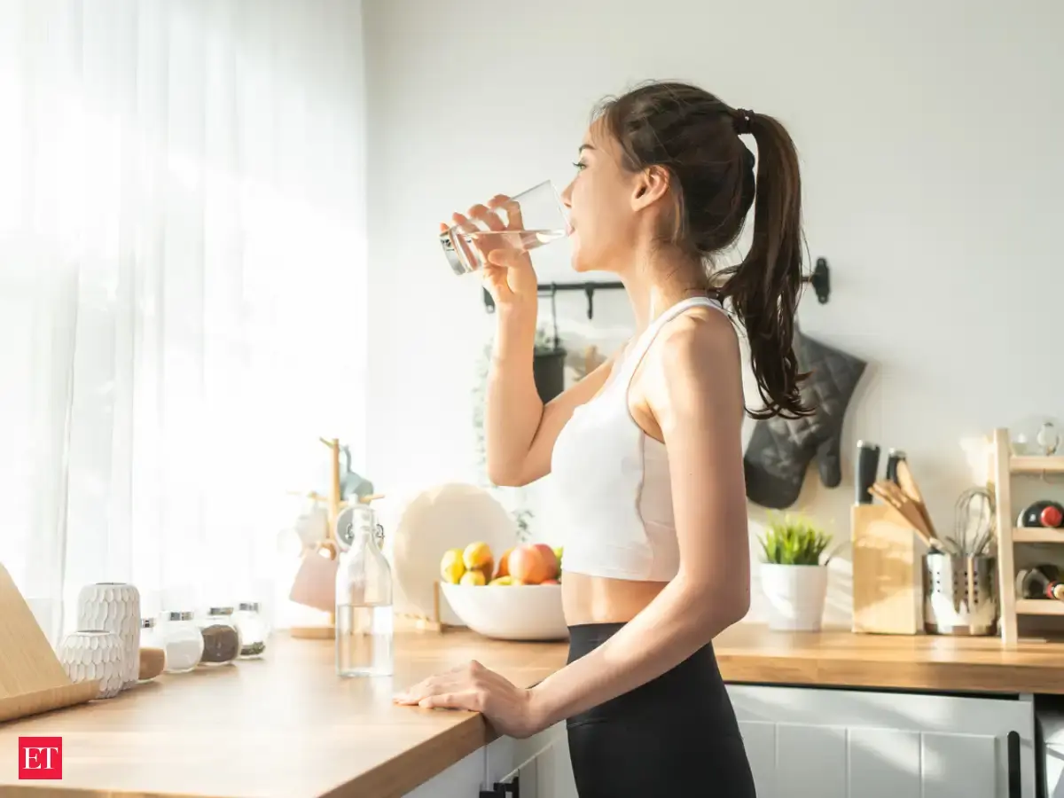 6 simple ways to stay healthy every day - Drink Enough Water | The ...