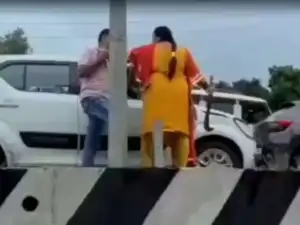 'Gandasa lady' goes viral: Jammu woman’s road rage outburst with weapon sparks panic and police ...
