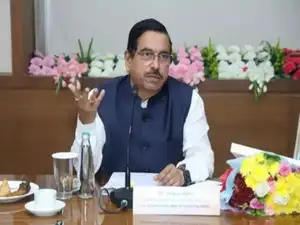 Renewables helped India save Rs 4 lakh cr in fossil fuel, pollution ...