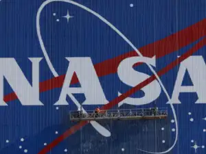 nasa: Trump’s NASA budget cuts could compromise human safety, warn ...
