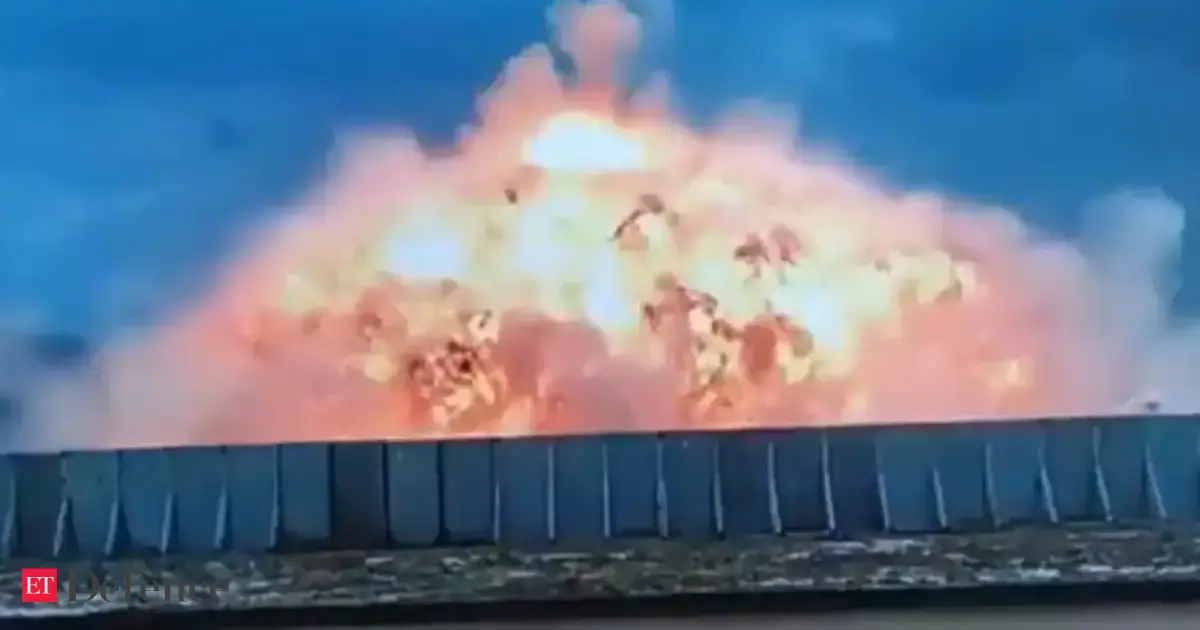 Türkiye unveils 970-kilogram GAZAP bomb, its most powerful non-nuclear ...