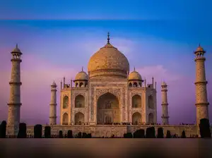 Discover the top 10 most beautiful buildings worldwide: list reveals ...