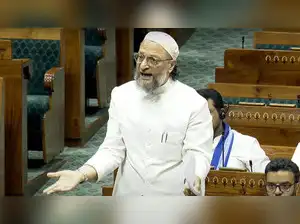 "Bullying by Buffoon-in-Chief," AIMIM Chief slams Trump for imposing ...