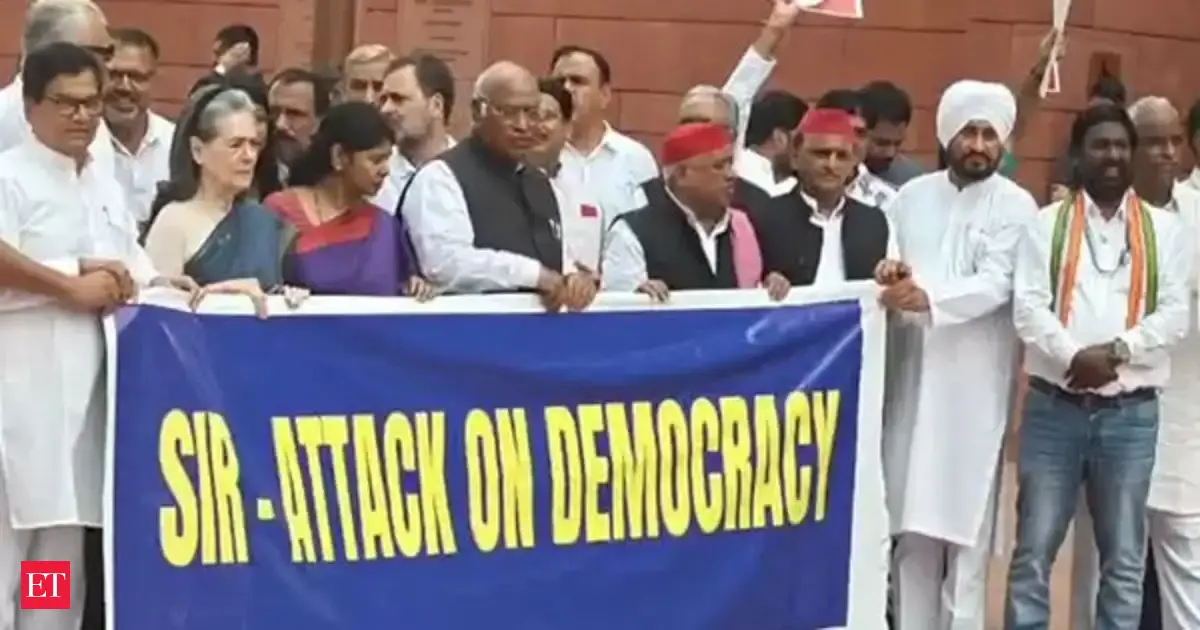 Opposition MPs protest against SIR, 'vote theft' in Parliament complex ...