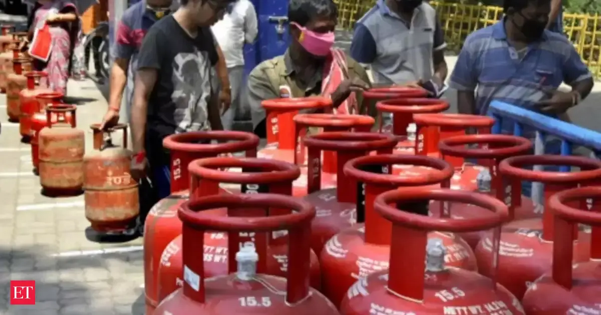 Cabinet approves Rs 30,000 crore as compensation to OMCs for LPG losses ...