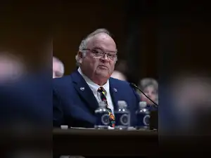 Trump fires Billy Long names Bessant: Another surprise!! Trump abruptly ...