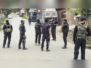 Punjab soldiers killed in Kulgam encounter with terrorists cremated with full military honours ...