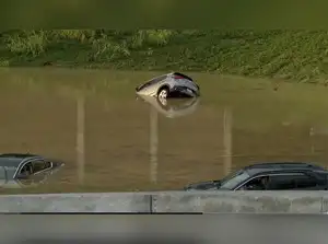 chattanooga flooding: Family of 3 killed in Tennessee, but rescue teams ...