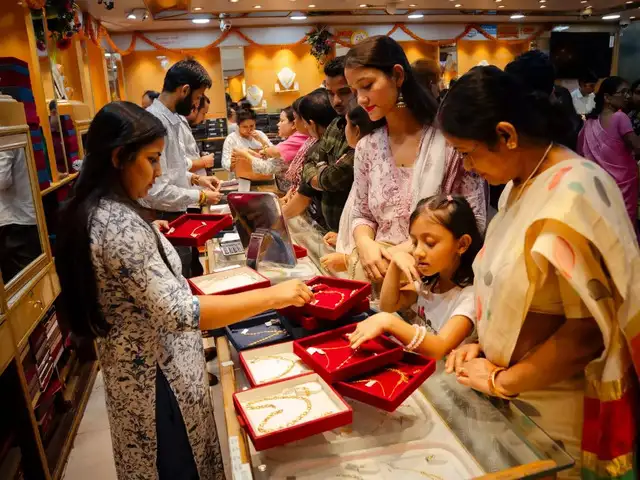 How to invest in gold? - Investing in gold | The Economic Times