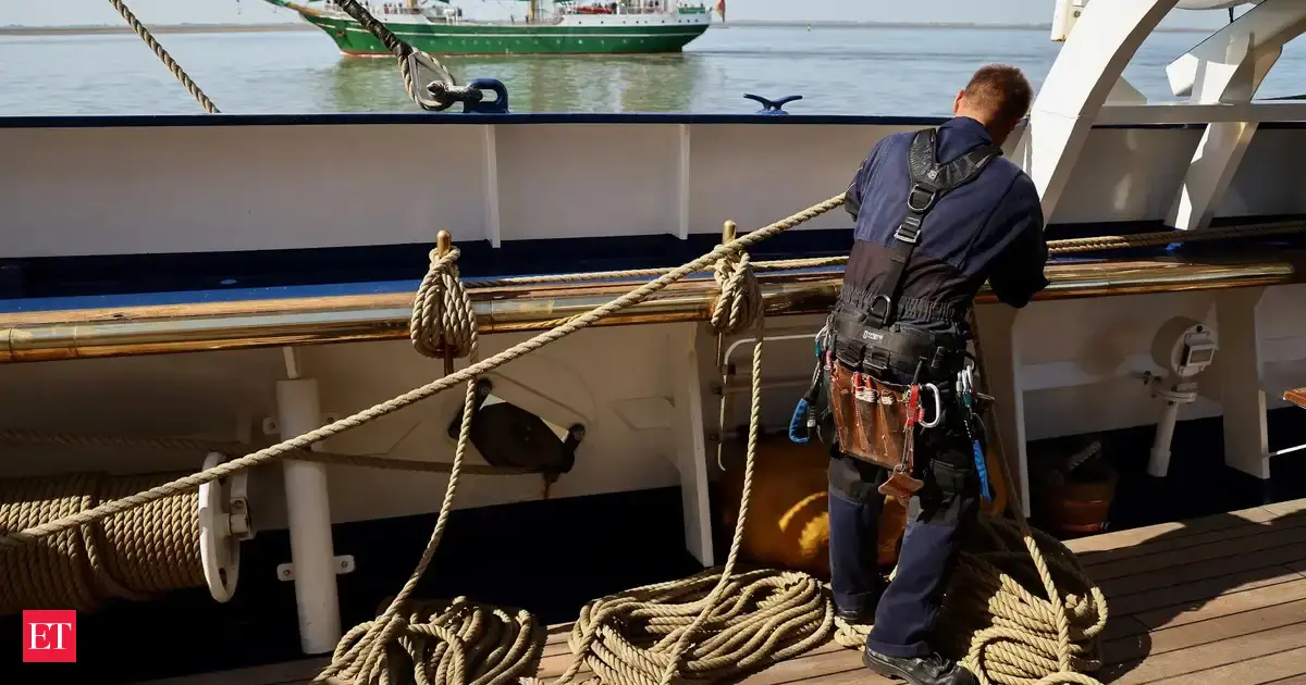 HMCS Chaleur: Ghost ship no more: Coast Guard contractor hauls derelict ...