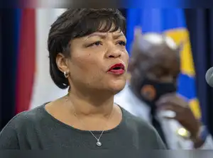 new orleans mayor: New Orleans Mayor LaToya Cantrell indicted for fraud ...