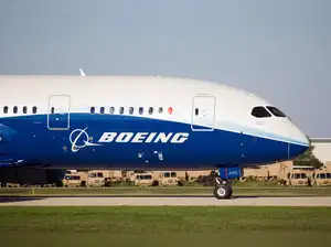 Boeing in talks to sell up to 500 jets to China: Report - The Economic ...