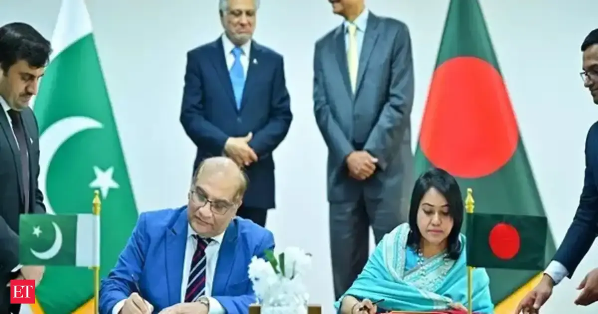 Pakistan, Bangladesh sign six agreements to boost trade, diplomacy ...