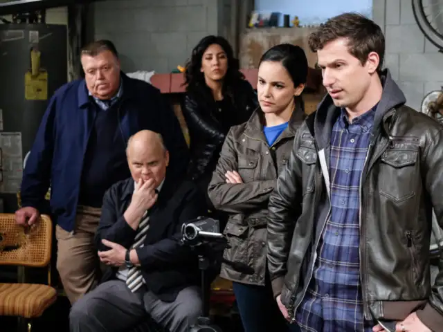 Top 10 critically acclaimed Netflix shows you’re probably missing - Breaking Bad | The Economic ...