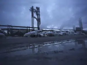 SpaceX scrubs latest Starship launch due to bad weather - The Economic ...