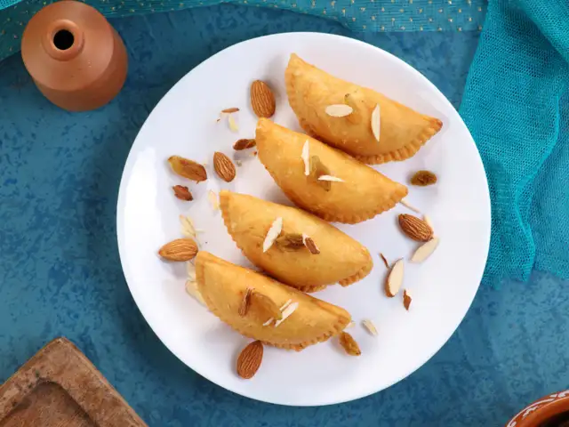 8 traditional Ganesh Chaturthi sweets you can easily make at home ...