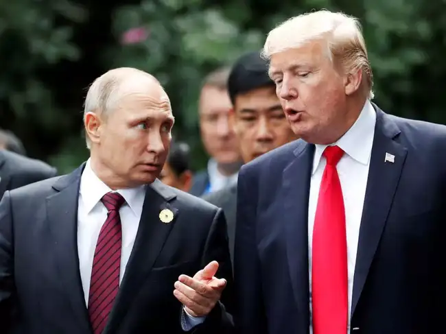 Trump threatens Russia with ‘economic war’ if Putin resists peace talks ...