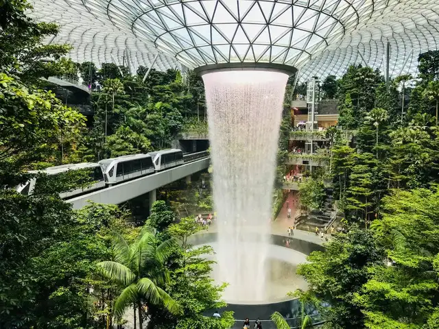 10 things to do at Singapore's Changi Airport - Wonders you can’t miss ...