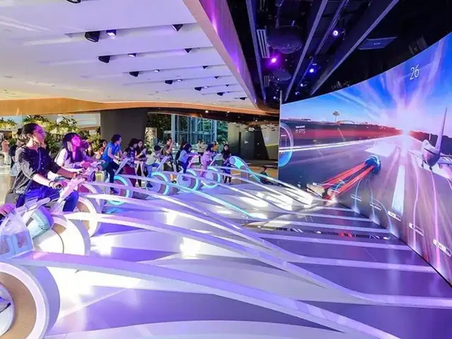 HSBC Rain Vortex - 10 things to do at Singapore's Changi Airport | The ...