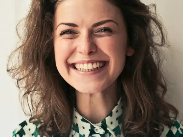 Healthy teeth aren’t ice‑white: what “healthy” really looks like - Not ...