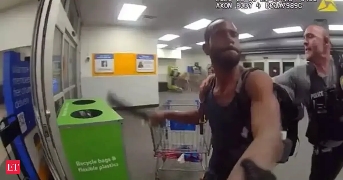 Viral video shows machete-wielding suspect terrorizing Walmart store ...