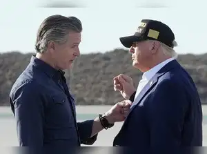 trump 2028 hat video: Trump Newsom Meme War: AI videos-led online ...