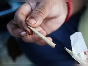 Health experts alarmed by GST cut on beedis, demand uniform taxation ...