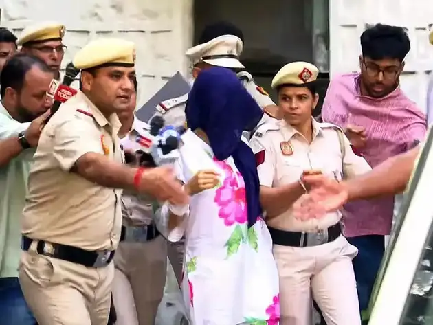 Dhaula Kuan BMW Accident Case Highlights News: Court sends accused ...
