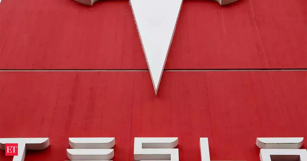 US opens probe into 174,000 Tesla cars - The Economic Times