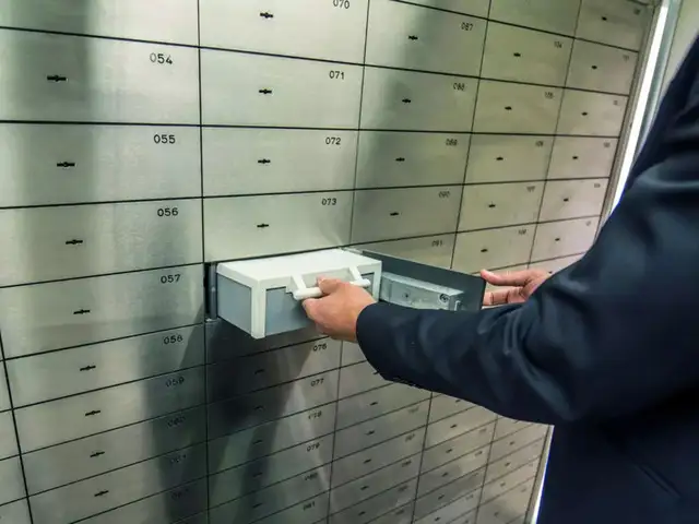 Savings A/c & locker nomination: 6 latest rules you must know - What’s ...