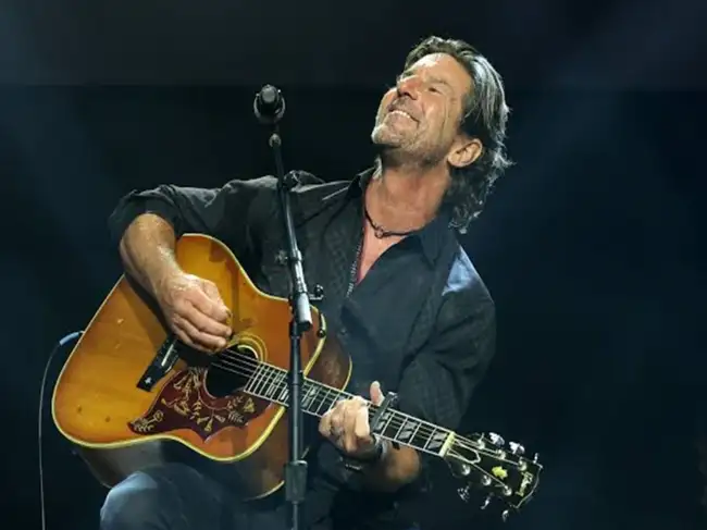 brett james: Brett James' heartbreaking Instagram post on 'Father's Day ...