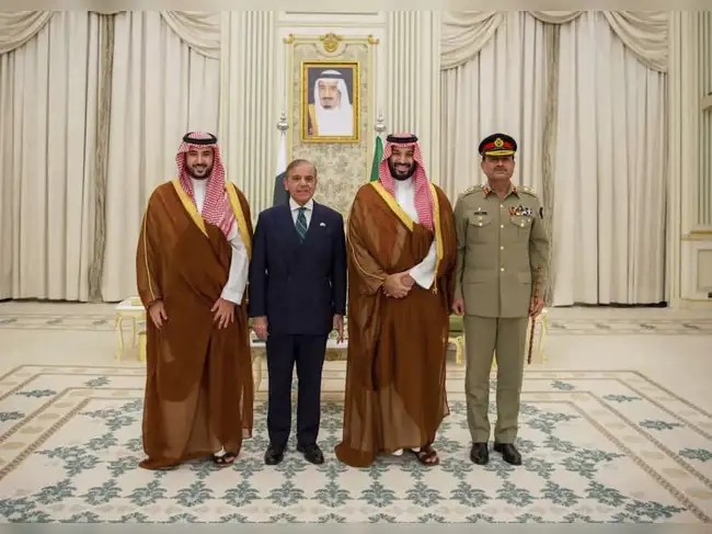 Saudi Arabia major source of cheap foreign loans for Pakistan: report ...