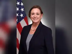 Katy Flosi, USAF Chief Master Sergeant David’s wife and a former ...