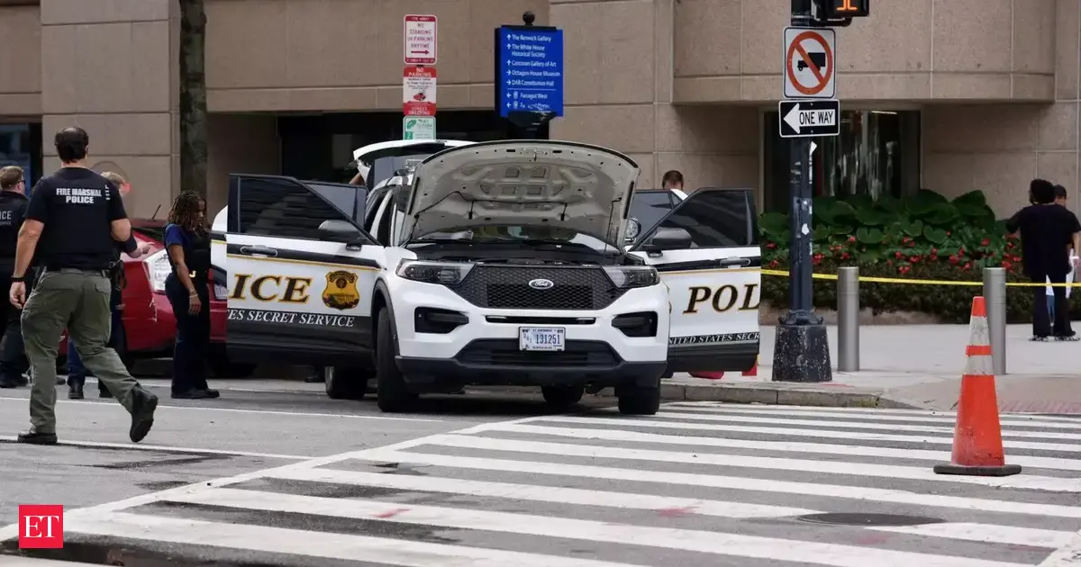 US Secret Service: Secret Service SUV catches fire outside White House ...